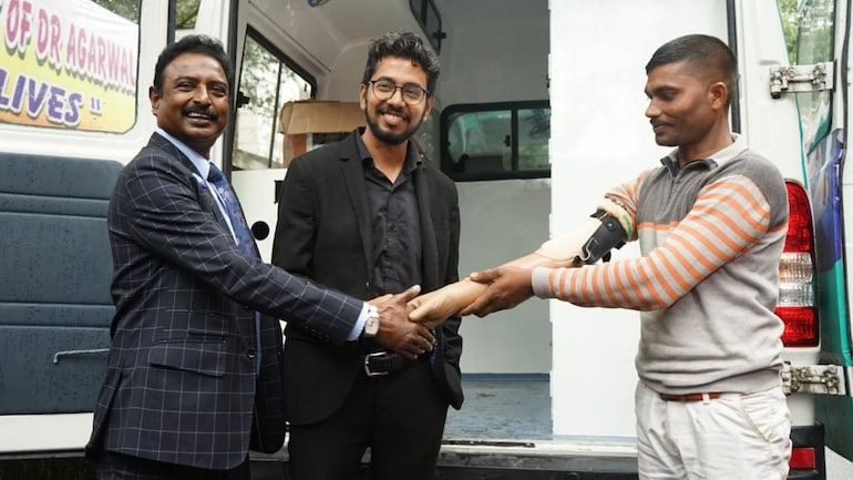 Dr Agarwals Eye Hospital, Mumbai sponsors ‘LIMBS ON WHEELS’, a ...